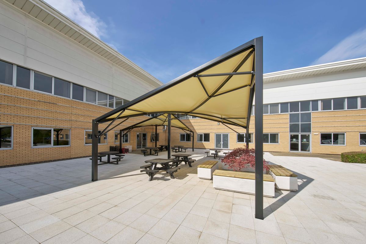 Vela 150 modular outdoor canopy | Images