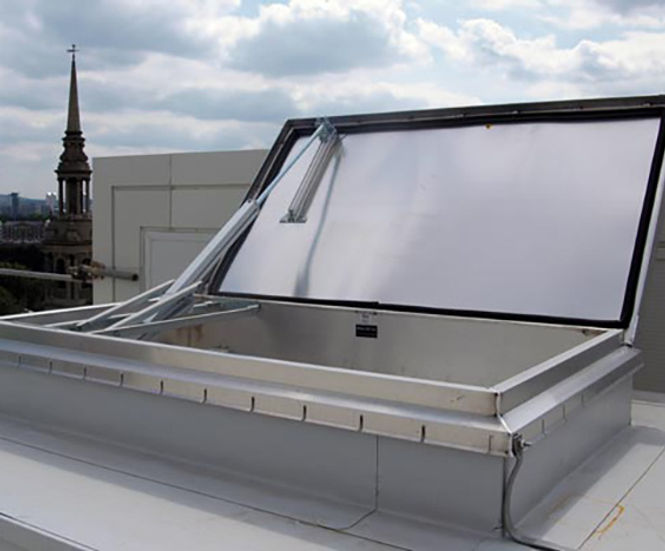 Type ESW-50REM and ESS-50REM smoke vents | Bilco UK