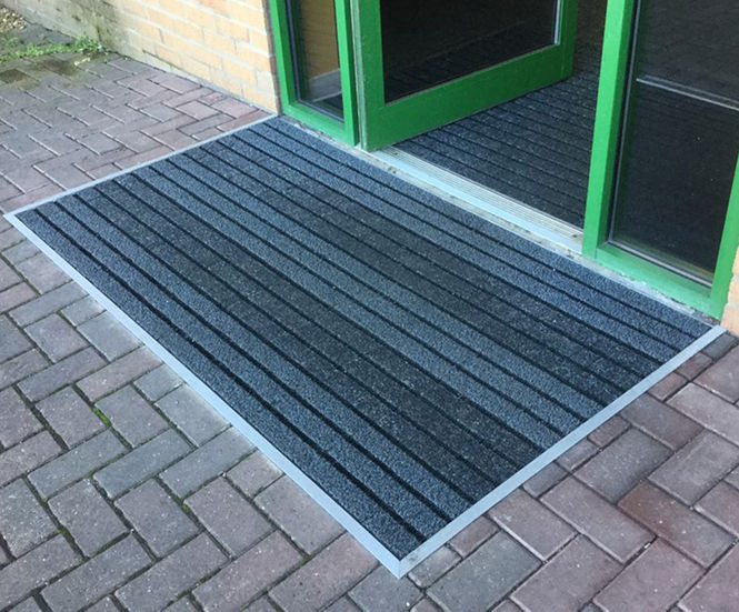 Milliken Obex Tergo entrance matting system | Syncros Entrance Matting ...