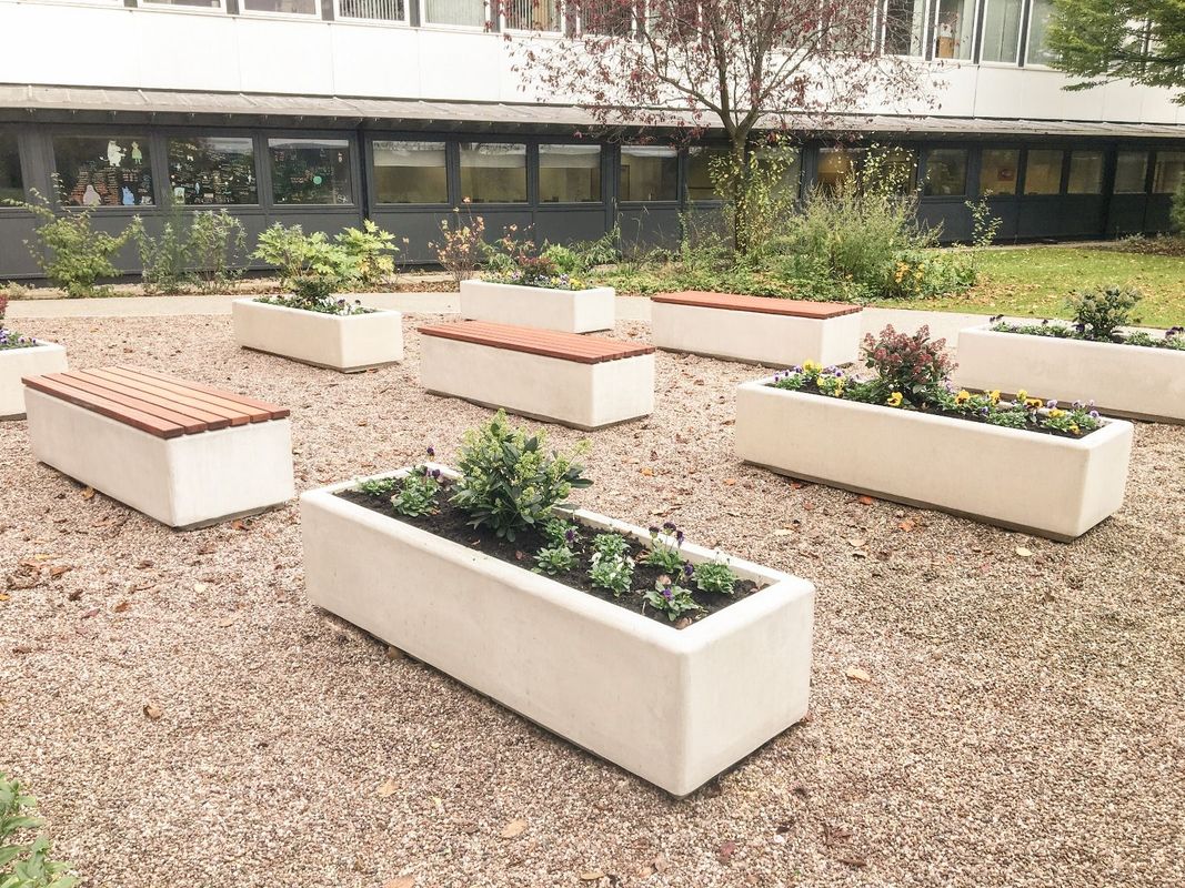Images for Westminster precast concrete planter