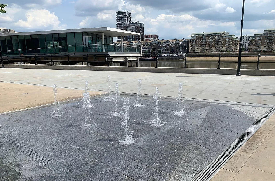 Images for 9-jet plaza water feature for urban environment - Fulham