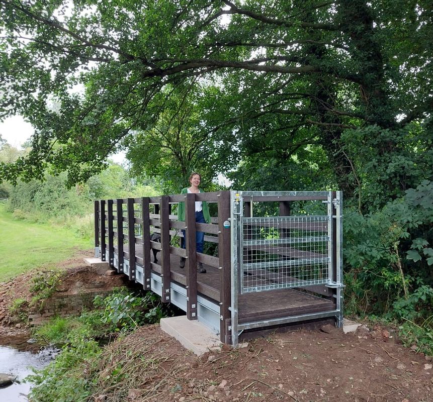 Timber pedestrian, bridle and cycle kit form bridges | Images