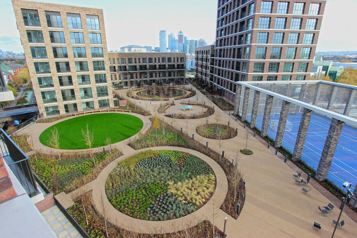 AluExcel landscape edging for 3000sqm garden at Project Light | Images