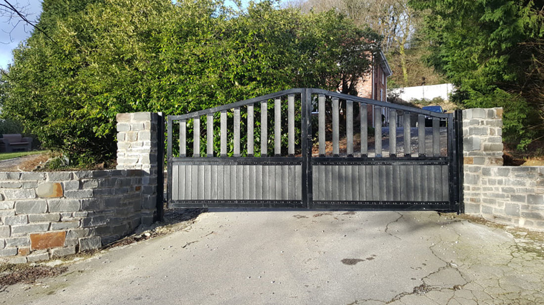 Recycled Plastic Entrance Gates | Images