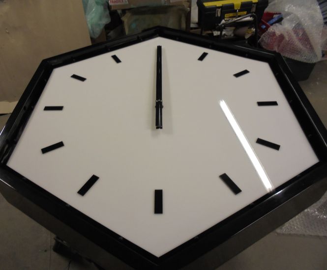 Hexagonal Exterior Clocks | Good Directions