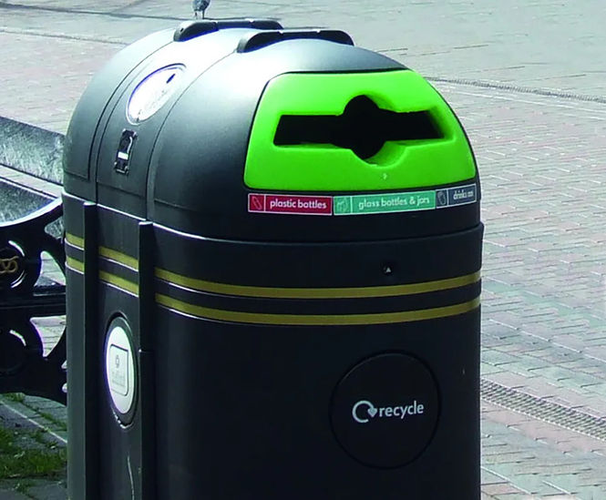 Amberol's top 5 litter bins for Christmas events | Amberol