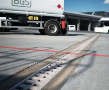 Linear slot drainage channels | EXTERNAL WORKS