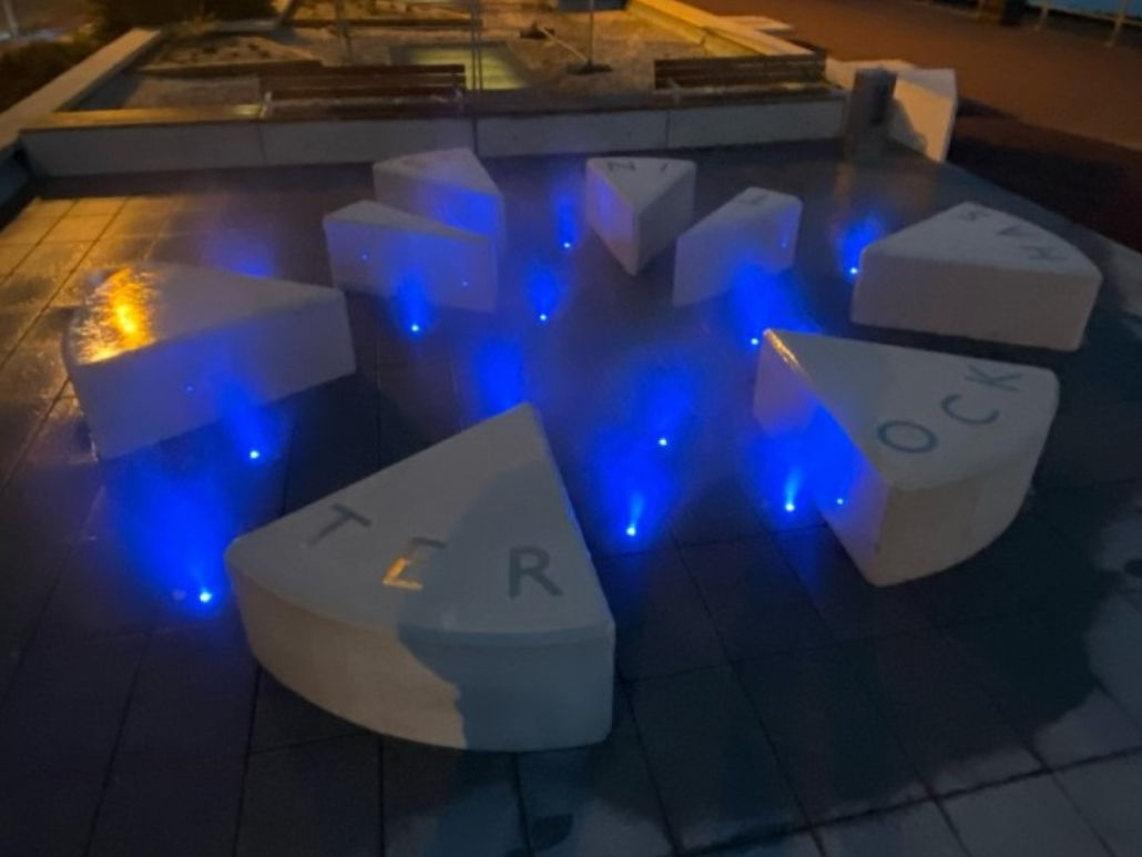 Misting seafront water feature with LED lighting - Hastings | Images