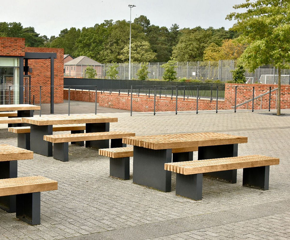 Litchard Picnic Unit | Images