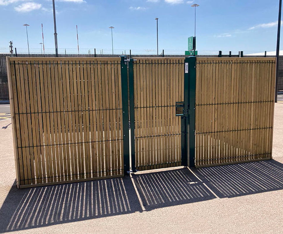 Euroguard swing and sliding mesh gates | Images