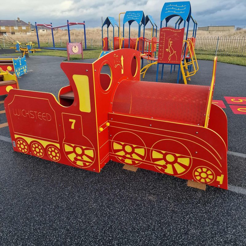Creating a train-themed playground at Newbiggin-by-the-Sea | Images