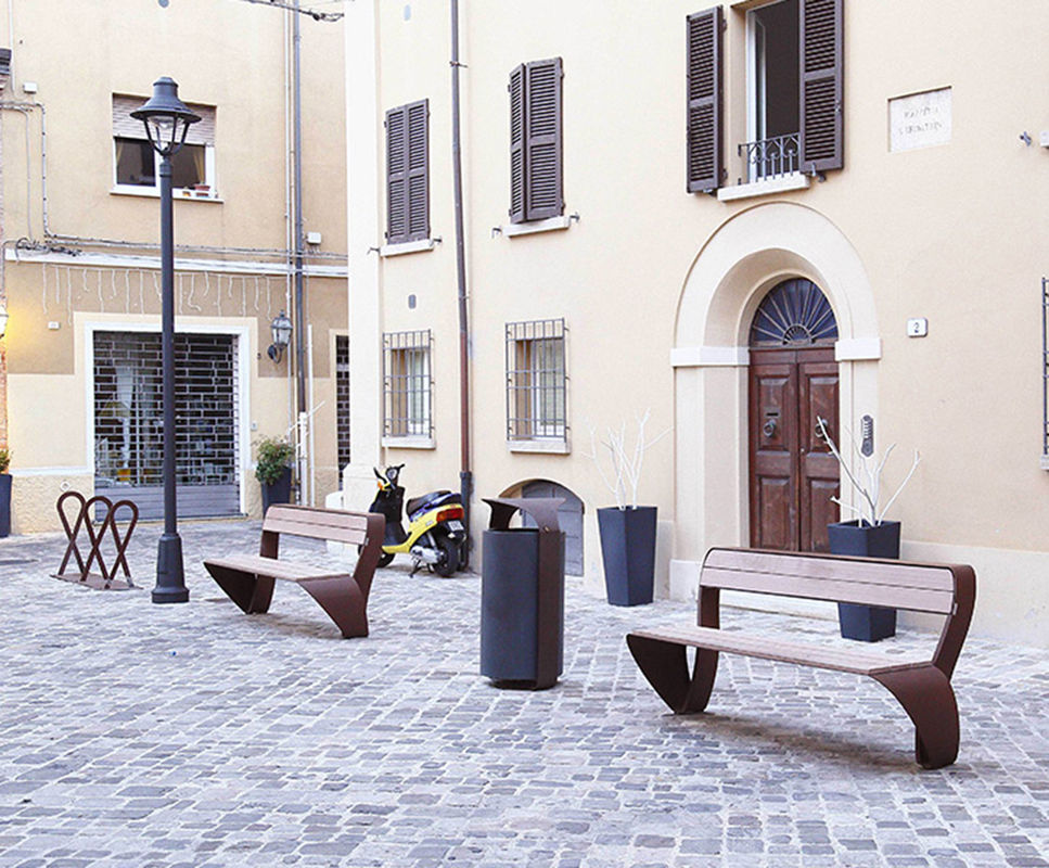 Fluxus bench by LAB23 | Images