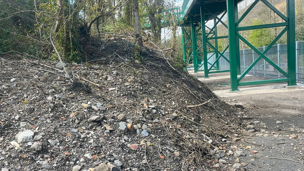Hydroseeding stabilises steep rail embankment | Images
