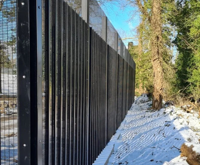 Securus S3 - 358 rigid mesh security fencing, LPS 1175 C5 | CLD ...