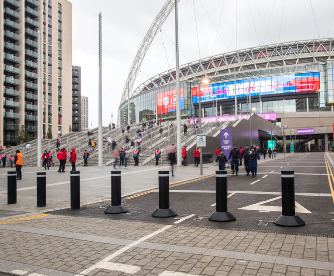 Matador IWA 14 automatic sliding bollard system | Heald