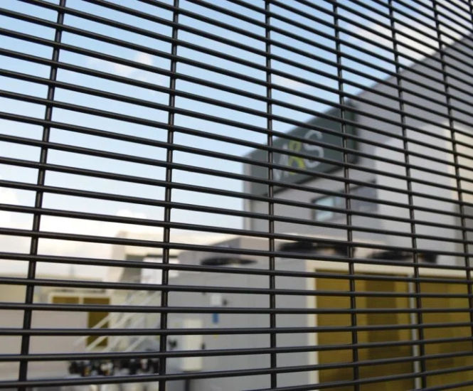 Securus Lite S1 - 358 rigid mesh security fencing to LPS 1175 A1 | CLD ...