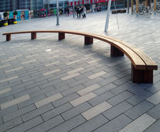 Type 2 curved hardwood timber bench | Woodscape