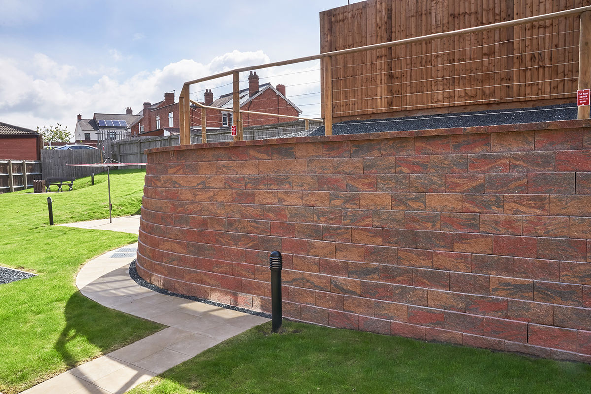 Secura Grand - concrete retaining walls | Tobermore