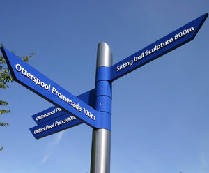 Finger post signs | EXTERNAL WORKS
