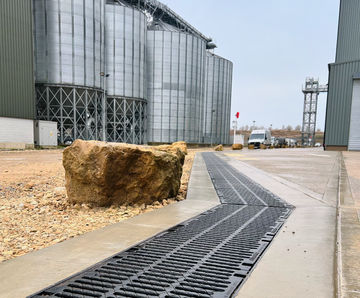 Grated channel drainage | EXTERNAL WORKS