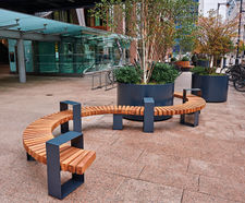 Clifton curved bench | Woodscape