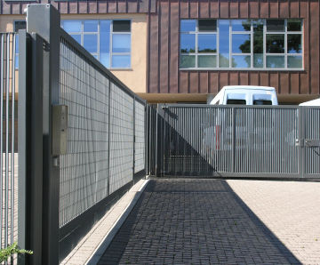 Cantilever sliding gates | EXTERNAL WORKS