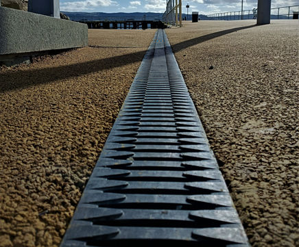 RECYFIX MONOTEC drainage system - Heel-safe and low maintenance | Hauraton