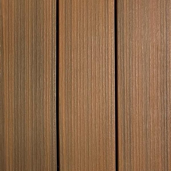 Fiberdeck composite wood-effect decking | Images