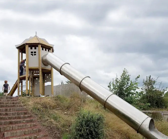 Castle-themed play unit for Milton Creek Country Park | eibe play Ltd