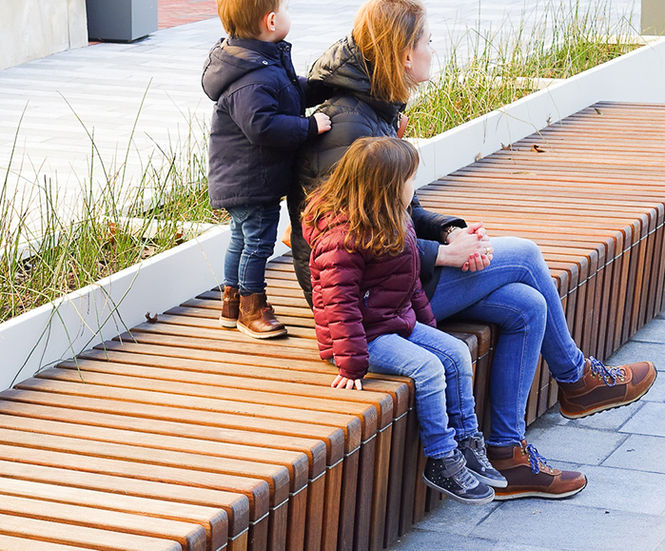 Solid Skirt Crosswise Benches | Streetlife