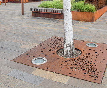 Circular tree grilles | EXTERNAL WORKS