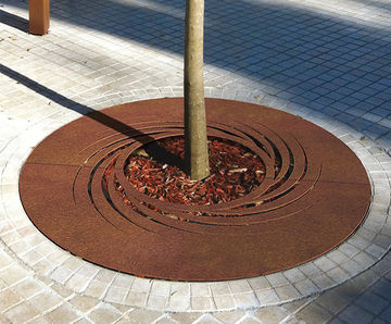Circular tree grilles | EXTERNAL WORKS