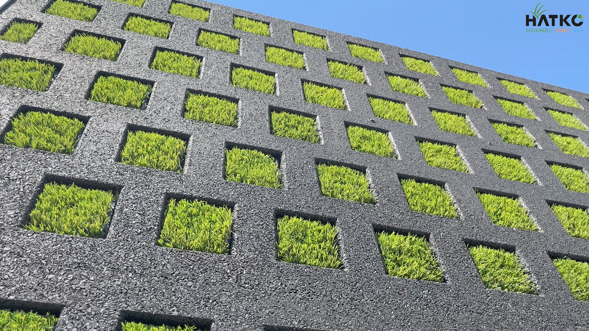 Hatko - recycled rubber tyre reflective noise barrier system | Images