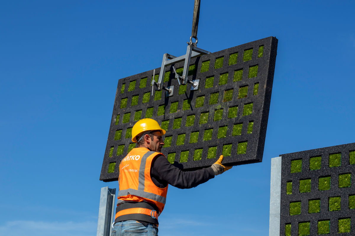 Hatko - recycled rubber tyre reflective noise barrier system | Images