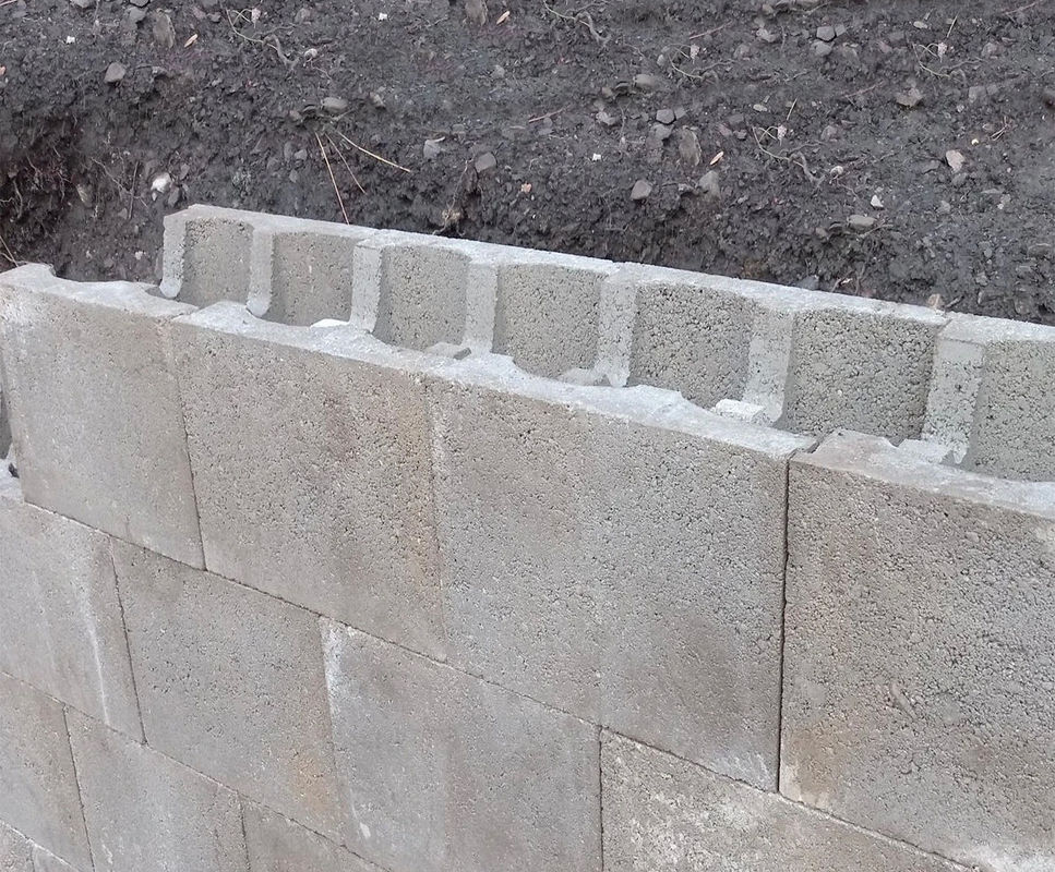 Steploc retaining wall provides flood defence for homeowner | Images