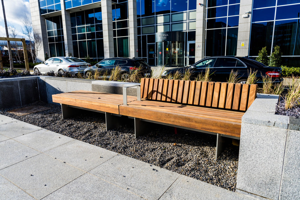 Versatile seating elements for The Campus Cherrywood, Dublin | Images