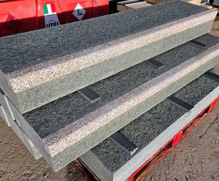 Scottish Achnaba Stone steps with Scottish Granite Nosing | Tradstocks