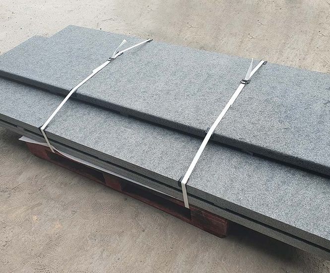 Scottish Whinstone natural stone steps | Tradstocks