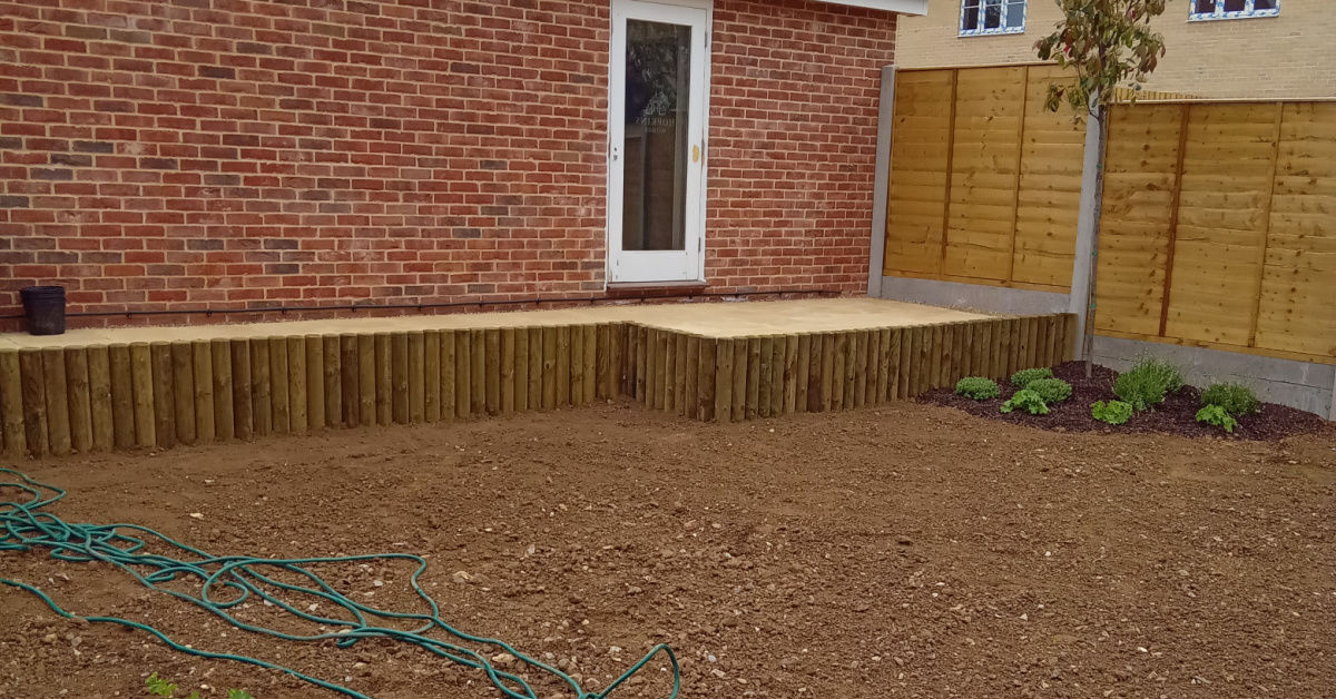 Unilog Pro timbers used for retaining structures in garden design | Images