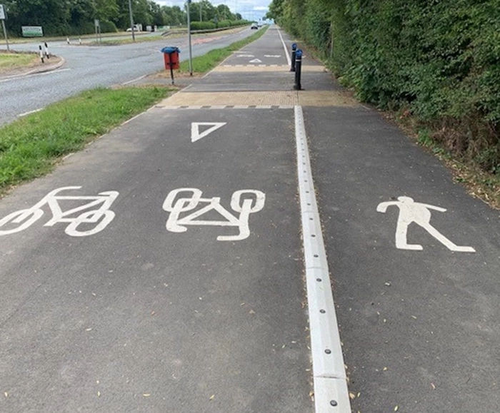 Raised Line Delineator | Images