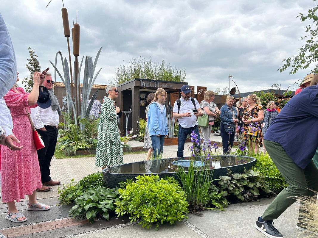 Bespoke Oval Water Feature | Images