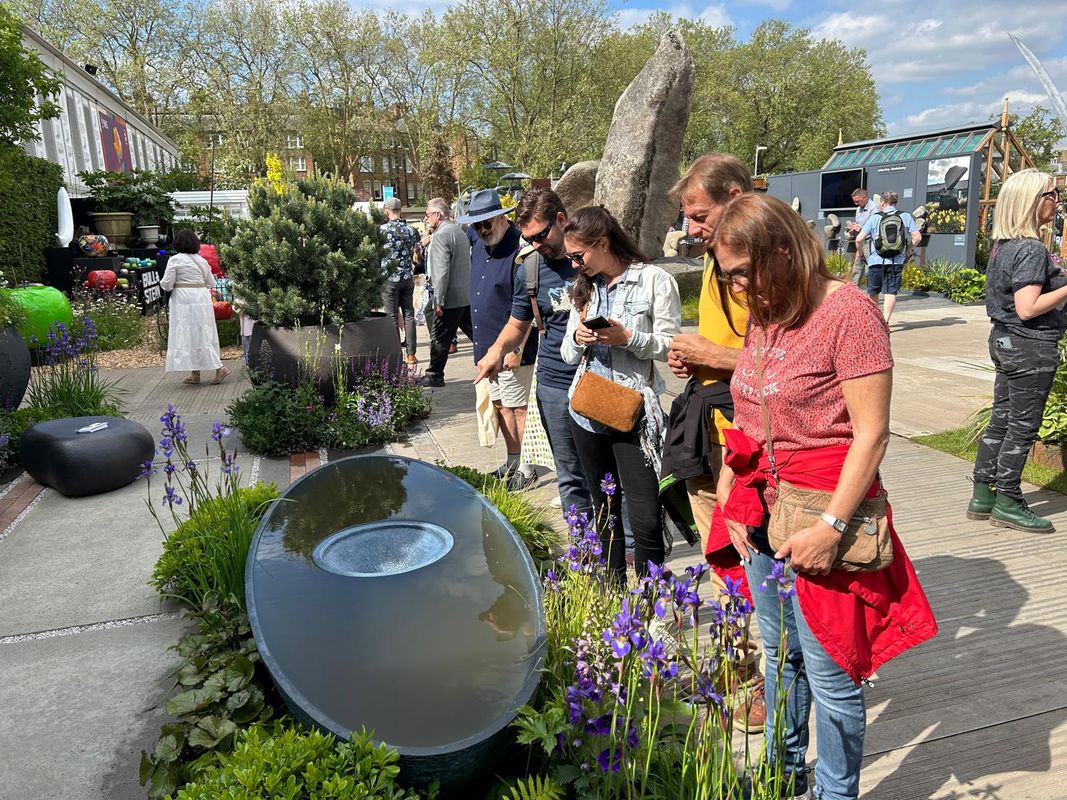 Bespoke Oval Water Feature | Images