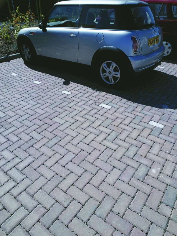 Priora permeable concrete block paving system | Images