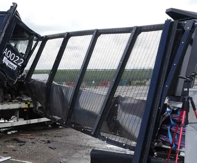 Vulcan RCS cantilever sliding gate - PAS 68 and IWA 14-1 | Barkers ...