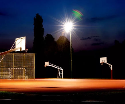 Coreline Tempo Large sports floodlight | Philips Lighting