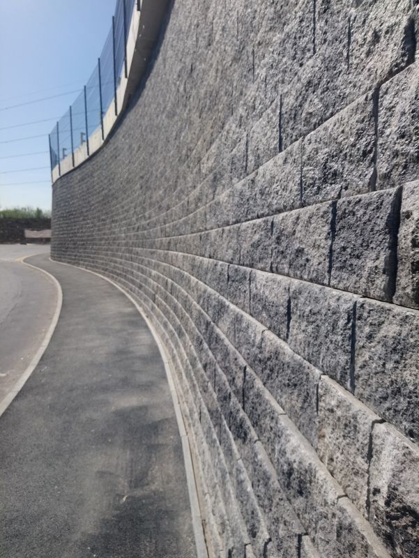 MacWall® - segmental blockwork retaining wall system | Images
