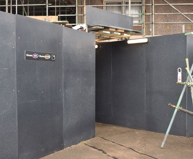 EKOply - reusable recycled plastic rigid site hoarding sheets | Second ...