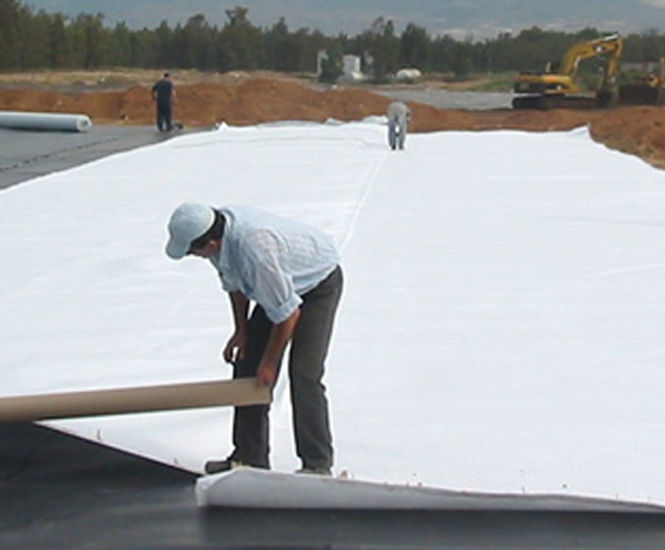 Lotrak® 300 mechanically-bonded non-woven geotextile | Don & Low