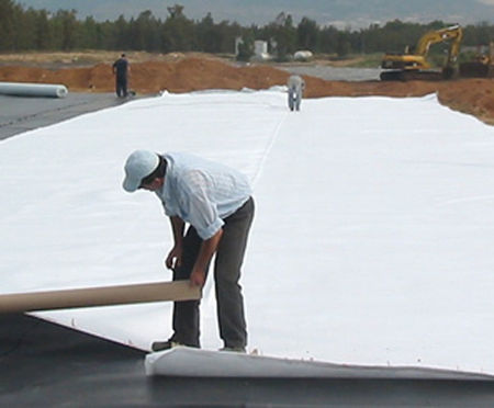 Lotrak® 300 mechanically-bonded non-woven geotextile | Don & Low | ESI ...
