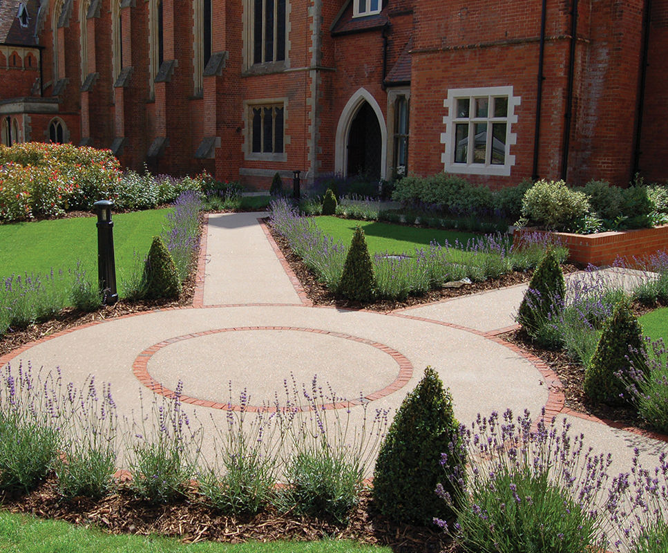Clearstone® porous resin bound footpath surfacing | Images